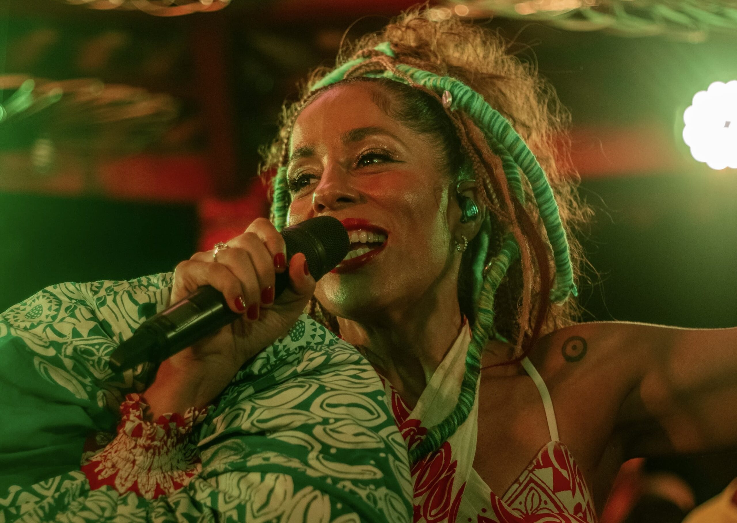 Marcia Castro leva Roda de Samba Reggae para o Largo da Saúde ...